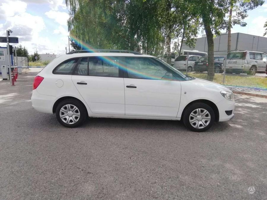 Balts Skoda Fabia 2014 Marijampole, ar dzinēja tilpumu 1.20 L un nobraukumu 206 tūkst. km par 3399 €, foto 6 vietnē AUTOMOTO.COM.LV