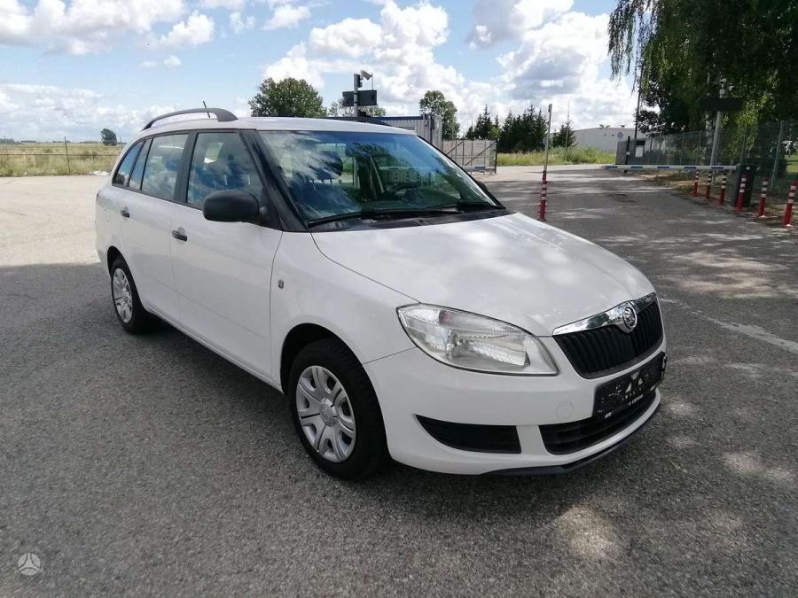 Balts Skoda Fabia 2014 Marijampole, ar dzinēja tilpumu 1.20 L un nobraukumu 206 tūkst. km par 3399 €, foto 7 vietnē AUTOMOTO.COM.LV