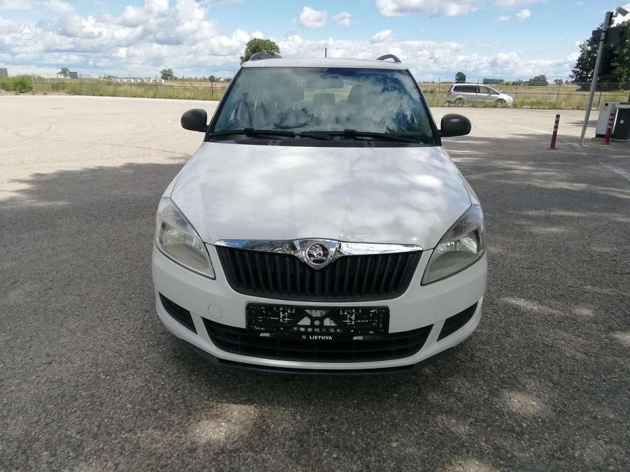Balts Skoda Fabia 2014 Marijampole, ar dzinēja tilpumu 1.20 L un nobraukumu 206 tūkst. km par 3399 €, foto 8 vietnē AUTOMOTO.COM.LV