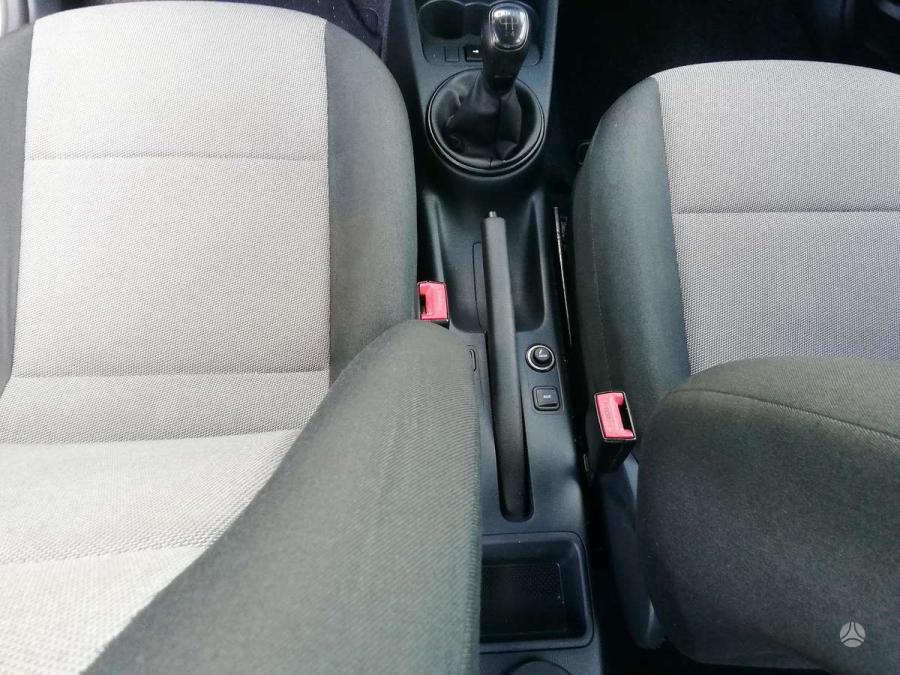 Balts Skoda Fabia 2014 Marijampole, ar dzinēja tilpumu 1.20 L un nobraukumu 206 tūkst. km par 3399 €, foto 12 vietnē AUTOMOTO.COM.LV