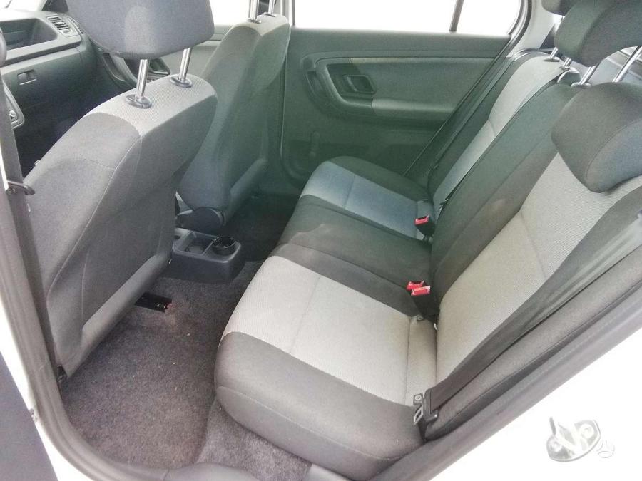 Balts Skoda Fabia 2014 Marijampole, ar dzinēja tilpumu 1.20 L un nobraukumu 206 tūkst. km par 3399 €, foto 14 vietnē AUTOMOTO.COM.LV