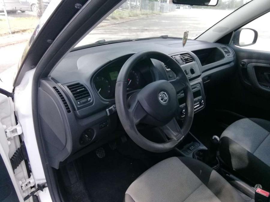 Balts Skoda Fabia 2014 Marijampole, ar dzinēja tilpumu 1.20 L un nobraukumu 206 tūkst. km par 3399 €, foto 17 vietnē AUTOMOTO.COM.LV