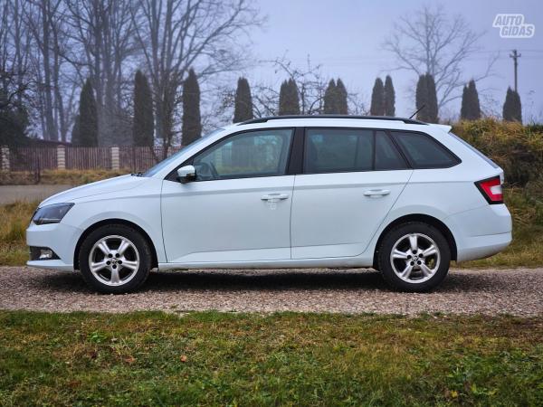 White Skoda Fabia 2015 in Alytus, with an engine capacity of 1.40 L and mileage of 173 thousand km for 3999 €, photo 3 on AUTOMOTO.COM.LV