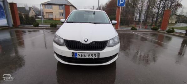 White Skoda Fabia 2015 in Radviliskis, with an engine capacity of 1.00 L and mileage of 218 thousand km for 4600 €, photo 2 on AUTOMOTO.COM.LV