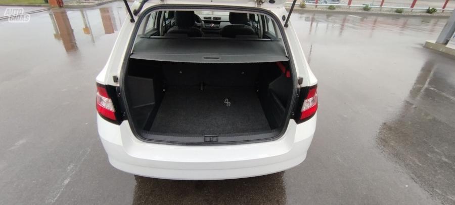 Balts Skoda Fabia 2015 Radviliškis, ar dzinēja tilpumu 1.00 L un nobraukumu 218 tūkst. km par 4600 €, foto 17 vietnē AUTOMOTO.COM.LV