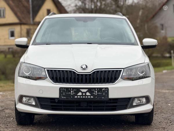 Balts Skoda Fabia 2015 Utena, ar dzinēja tilpumu 1.42 L un nobraukumu 277 tūkst. km par 4990 €, foto 7 vietnē AUTOMOTO.COM.LV