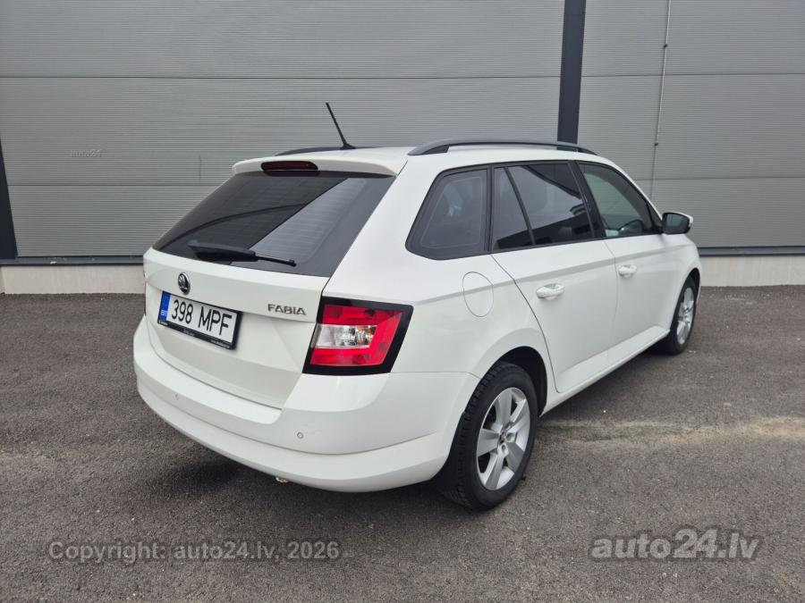Balts Skoda Fabia 2015 Tartu, ar dzinēja tilpumu 1.20 L un nobraukumu 167 tūkst. km par 5999 €, foto 5 vietnē AUTOMOTO.COM.LV
