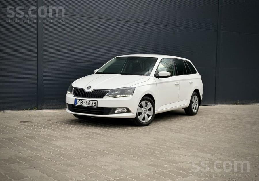 Balts Skoda Fabia 2015 Rīga, ar dzinēja tilpumu 1.20 L un nobraukumu 206 tūkst. km par 6295 €, foto 1 vietnē AUTOMOTO.COM.LV