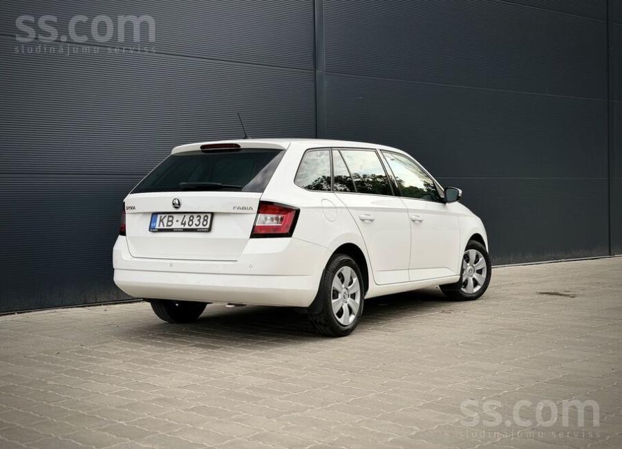 Balts Skoda Fabia 2015 Rīga, ar dzinēja tilpumu 1.20 L un nobraukumu 206 tūkst. km par 6295 €, foto 6 vietnē AUTOMOTO.COM.LV