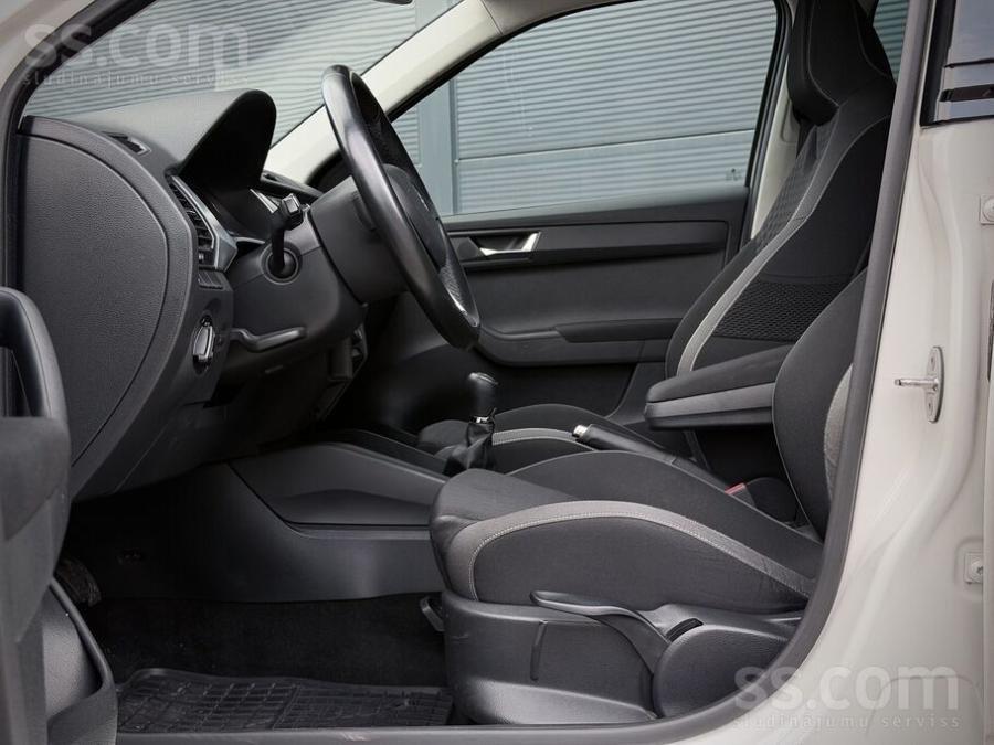 Balts Skoda Fabia 2015 Rīga, ar dzinēja tilpumu 1.20 L un nobraukumu 206 tūkst. km par 6295 €, foto 11 vietnē AUTOMOTO.COM.LV