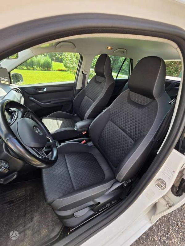 White Skoda Fabia 2015 in Vilnius, with an engine capacity of 1.42 L and mileage of 218 thousand km for 5100 €, photo 7 on AUTOMOTO.COM.LV