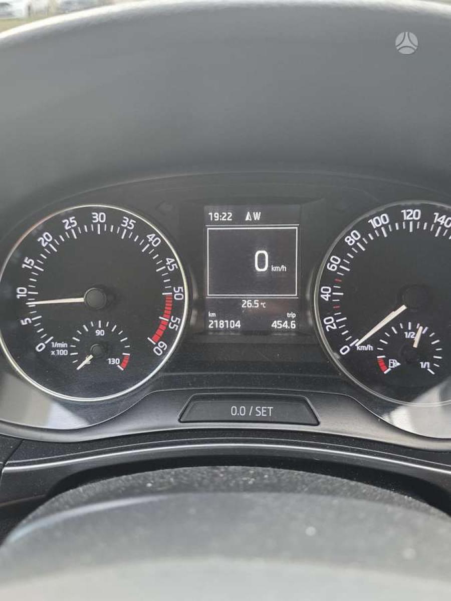 Balts Skoda Fabia 2015 Viļņa, ar dzinēja tilpumu 1.42 L un nobraukumu 218 tūkst. km par 5100 €, foto 9 vietnē AUTOMOTO.COM.LV