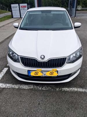 White Skoda Fabia 2015 in Vilnius, with an engine capacity of 1.00 L and mileage of 164 thousand km for 4400 €, photo 8 on AUTOMOTO.COM.LV