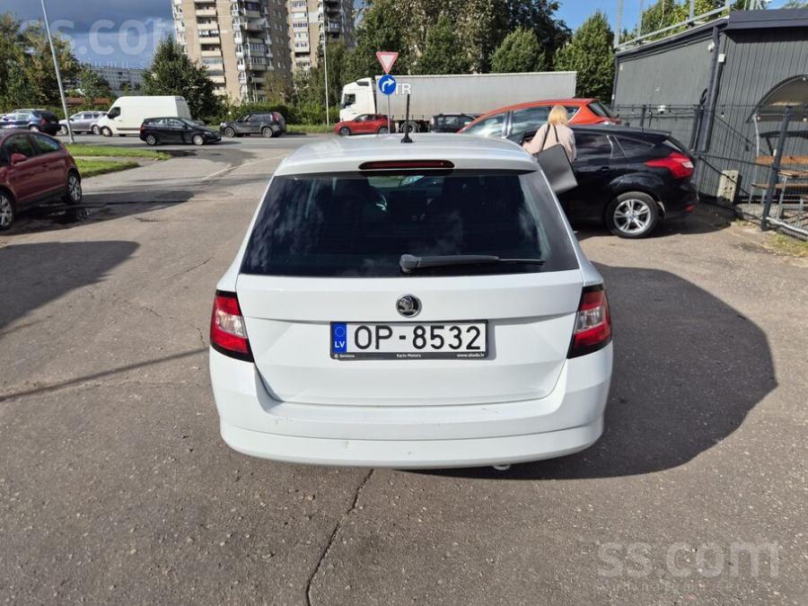 Белый Шкода Фабия 2015 в Рига, объемом двигателя 1.20 л и пробегом 159 тыс. км за 6490 €, фото 8 на AUTOMOTO.COM.LV