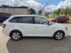 Белый Шкода Фабия 2015 в Рига, объемом двигателя 1.20 л и пробегом 159 тыс. км за 6490 €, фото 10 на AUTOMOTO.COM.LV