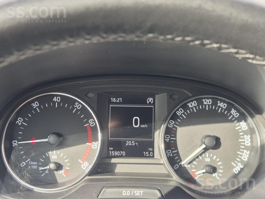 Белый Шкода Фабия 2015 в Рига, объемом двигателя 1.20 л и пробегом 159 тыс. км за 6490 €, фото 18 на AUTOMOTO.COM.LV