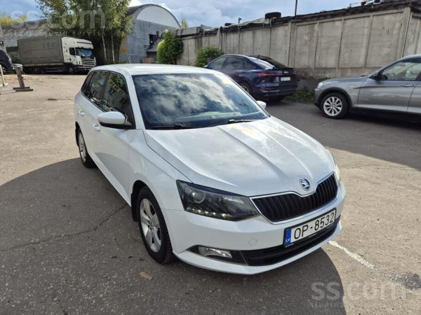 White Skoda Fabia 2015 in Riga, with an engine capacity of 1.20 L and mileage of 159 thousand km for 6490 €, photo 3 on AUTOMOTO.COM.LV