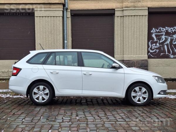 Balts Skoda Fabia 2017 Rīga, ar dzinēja tilpumu 1.40 L un nobraukumu 230 tūkst. km par 4200 €, foto 1 vietnē AUTOMOTO.COM.LV
