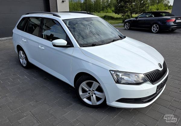 White Skoda Fabia 2017 in Druskininkai, with an engine capacity of 1.40 L and mileage of 189 thousand km for 4850 €, photo 3 on AUTOMOTO.COM.LV