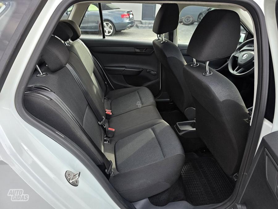 Balts Skoda Fabia 2017 Druskininkai, ar dzinēja tilpumu 1.40 L un nobraukumu 189 tūkst. km par 4850 €, foto 9 vietnē AUTOMOTO.COM.LV