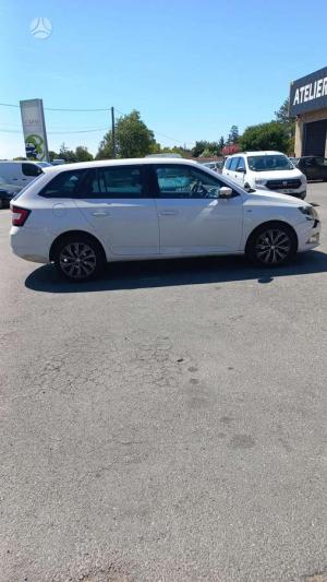 Balts Skoda Fabia 2017 Tauragė, ar dzinēja tilpumu 1.42 L un nobraukumu 202 tūkst. km par 4200 €, foto 5 vietnē AUTOMOTO.COM.LV