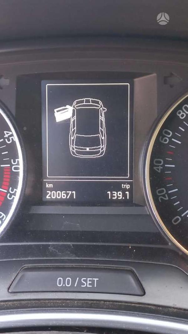 Balts Skoda Fabia 2017 Tauragė, ar dzinēja tilpumu 1.42 L un nobraukumu 202 tūkst. km par 4200 €, foto 6 vietnē AUTOMOTO.COM.LV