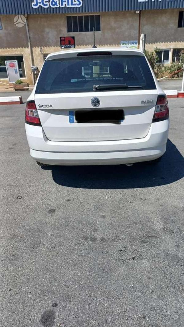 Balts Skoda Fabia 2017 Tauragė, ar dzinēja tilpumu 1.42 L un nobraukumu 202 tūkst. km par 4200 €, foto 7 vietnē AUTOMOTO.COM.LV