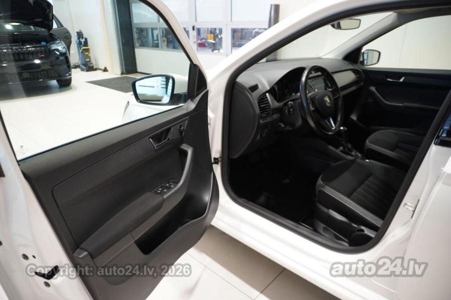 White Skoda Fabia 2019 in Tallinn, with an engine capacity of 1.00 L and mileage of 222 thousand km for 6500 €, photo 11 on AUTOMOTO.COM.LV