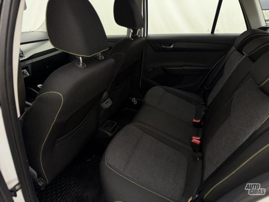Balts Skoda Fabia 2019 Avižieniai, ar dzinēja tilpumu 1.00 L un nobraukumu 234 tūkst. km par 6200 €, foto 12 vietnē AUTOMOTO.COM.LV