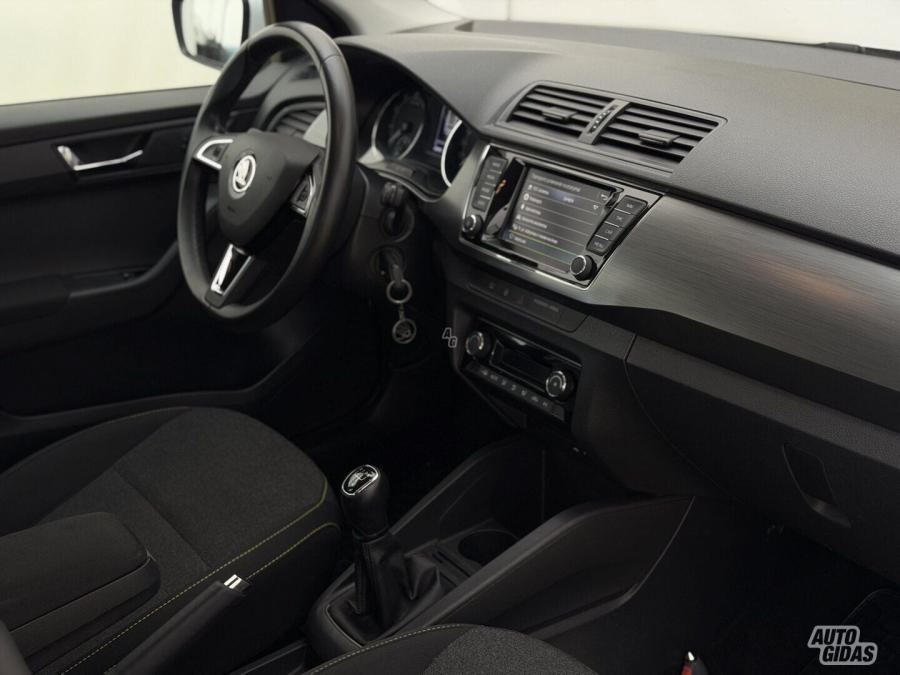 Balts Skoda Fabia 2019 Avižieniai, ar dzinēja tilpumu 1.00 L un nobraukumu 234 tūkst. km par 6200 €, foto 16 vietnē AUTOMOTO.COM.LV