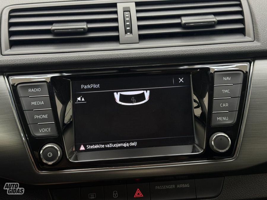 Balts Skoda Fabia 2019 Avižieniai, ar dzinēja tilpumu 1.00 L un nobraukumu 234 tūkst. km par 6200 €, foto 22 vietnē AUTOMOTO.COM.LV
