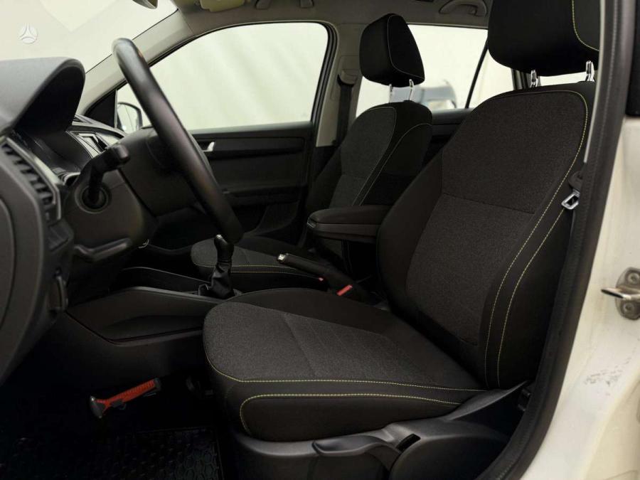 White Skoda Fabia 2019 in Vilnius, with an engine capacity of 1.00 L and mileage of 234 thousand km for 5300 €, photo 11 on AUTOMOTO.COM.LV