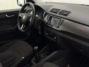 White Skoda Fabia 2019 in Vilnius, with an engine capacity of 1.00 L and mileage of 234 thousand km for 5300 €, photo 16 on AUTOMOTO.COM.LV