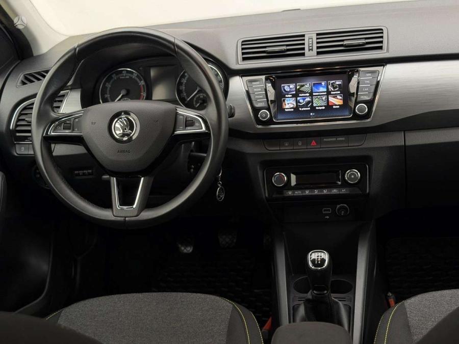 White Skoda Fabia 2019 in Vilnius, with an engine capacity of 1.00 L and mileage of 234 thousand km for 5300 €, photo 17 on AUTOMOTO.COM.LV