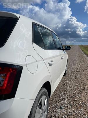 White Skoda Fabia 2019 in Dobele, with an engine capacity of 1.00 L and mileage of 113 thousand km for 8000 €, photo 3 on AUTOMOTO.COM.LV