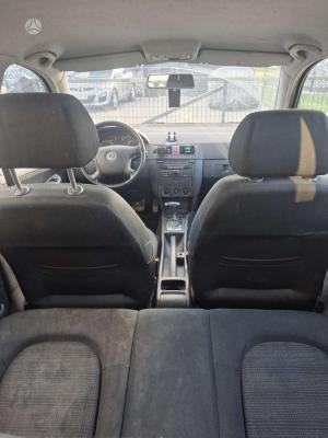 Yellow Skoda Fabia 2004 in Kaunas, with an engine capacity of 1.39 L and mileage of 270 thousand km for 499 €, photo 10 on AUTOMOTO.COM.LV