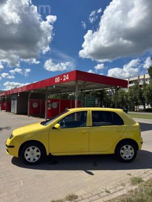 Желтый Шкода Фабия 2006 в Тукумс, объемом двигателя 1.20 л и пробегом 219 тыс. км за 700 €, фото 3 на AUTOMOTO.COM.LV