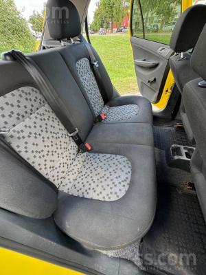 Dzeltens Skoda Fabia 2006 Tukums, ar dzinēja tilpumu 1.20 L un nobraukumu 219 tūkst. km par 500 €, foto 3 vietnē AUTOMOTO.COM.LV