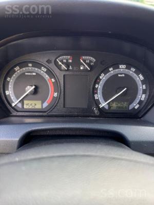 Dzeltens Skoda Fabia 2006 Tukums, ar dzinēja tilpumu 1.20 L un nobraukumu 219 tūkst. km par 500 €, foto 5 vietnē AUTOMOTO.COM.LV