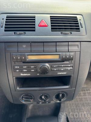Dzeltens Skoda Fabia 2006 Tukums, ar dzinēja tilpumu 1.20 L un nobraukumu 219 tūkst. km par 500 €, foto 6 vietnē AUTOMOTO.COM.LV