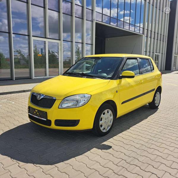 Dzeltens Skoda Fabia 2008 Viļņa, ar dzinēja tilpumu 1.20 L un nobraukumu 181 tūkst. km par 2250 €, foto 1 vietnē AUTOMOTO.COM.LV
