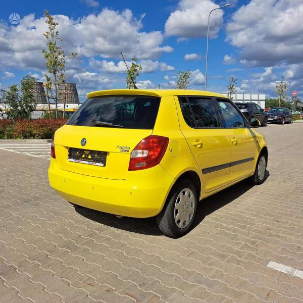 Dzeltens Skoda Fabia 2008 Viļņa, ar dzinēja tilpumu 1.20 L un nobraukumu 181 tūkst. km par 2250 €, foto 8 vietnē AUTOMOTO.COM.LV