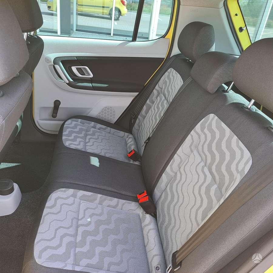Yellow Skoda Fabia 2008 in Vilnius, with an engine capacity of 1.20 L and mileage of 180 thousand km for 2150 €, photo 23 on AUTOMOTO.COM.LV