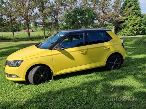 Dzeltens Skoda Fabia 2015 Rapla, ar dzinēja tilpumu 1.20 L un nobraukumu 98 tūkst. km par 6900 €, foto 5 vietnē AUTOMOTO.COM.LV