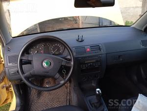 Желтый Шкода Фабия 2003 в Елгава, объемом двигателя 1.40 л и пробегом 234 тыс. км за 900 €, фото 9 на AUTOMOTO.COM.LV