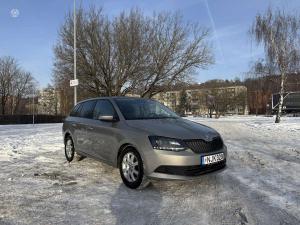Yellow Skoda Fabia 2015 in Kaunas, with an engine capacity of 1.40 L and mileage of 140 thousand km for 4400 €, photo 2 on AUTOMOTO.COM.LV