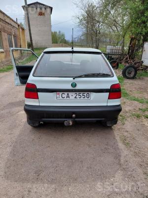 Белый Шкода Фелиция 1995 в Кулдига, объемом двигателя 1.30 л и пробегом 73 тыс. км за 800 €, фото 4 на AUTOMOTO.COM.LV
