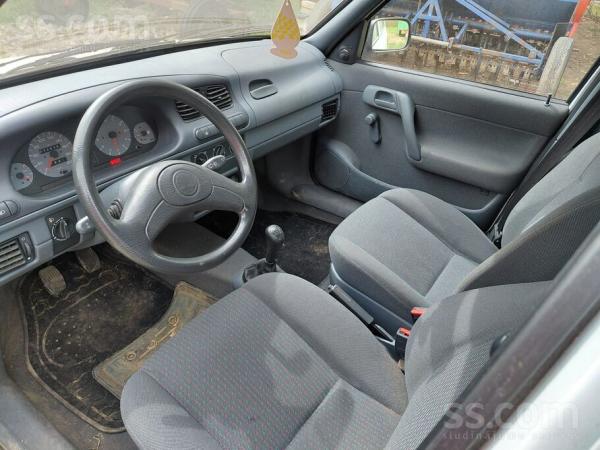 Белый Шкода Фелиция 1995 в Кулдига, объемом двигателя 1.30 л и пробегом 73 тыс. км за 800 €, фото 6 на AUTOMOTO.COM.LV