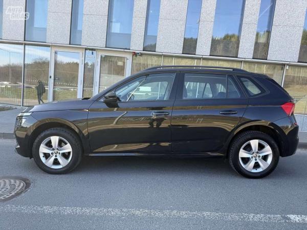 Black Skoda KAMIQ 2021 in Vilnius, with an engine capacity of 1.00 L and mileage of 220 thousand km for 11950 €, photo 2 on AUTOMOTO.COM.LV