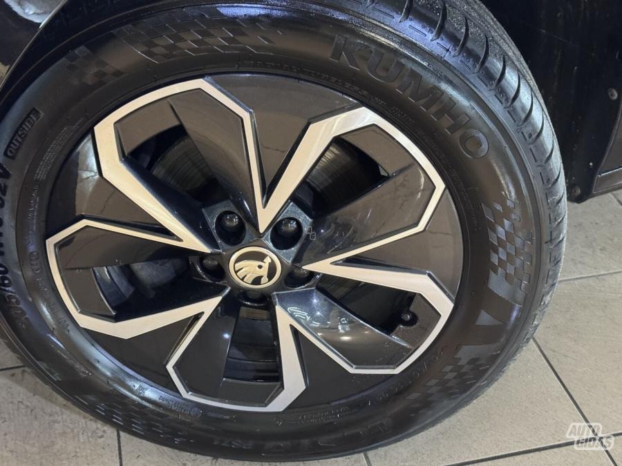 Черный Шкода KAMIQ 2021 в Авиженяй, объемом двигателя 1.00 л и пробегом 66 тыс. км за 16950 €, фото 5 на AUTOMOTO.COM.LV